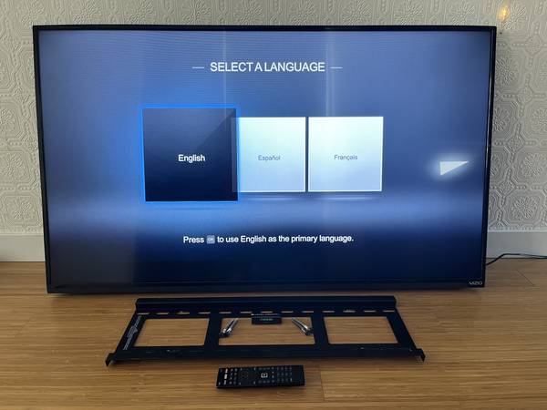 55 inch Vizio HD Smart TV + wall mount $125 | Electronics For Sale ...