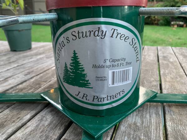 Santa Sturdy Christmas Tree Stand by J R Partners 5” Capacity 8ft Tree ...