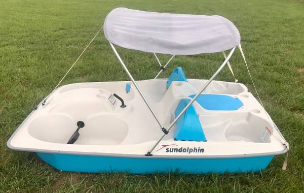 Sun Dolphin 5 seater Paddle Boat $450 | Boats For Sale | South East ...