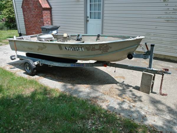 1983 DURANAUTIC MODEL DN-12 12 ALUMINUM ROWBOAT AND 2008 LOAD RITE BA ...