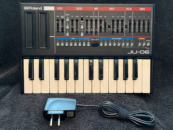 Roland JU-06 Synth Module and K-25M Keyboard With Power Adapter $330 ...