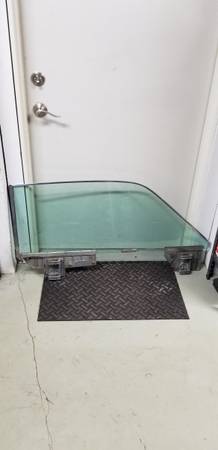 right door glass : 1969 Cobra / Fairlane / Torino / Cyclone / Montego ...