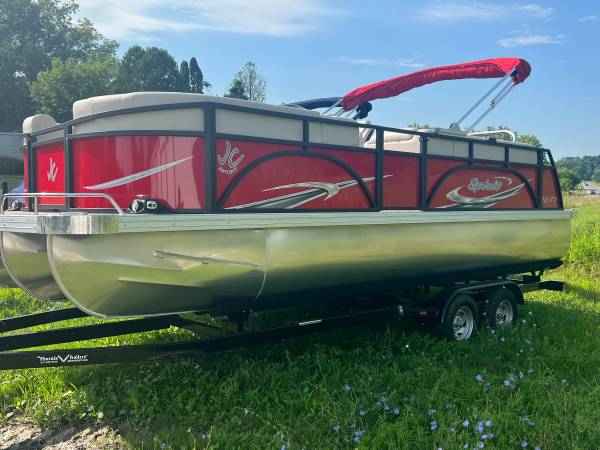 2023 TriToon Spirit 221 Sport Pontoon Boat $61,132 | Boats For Sale ...