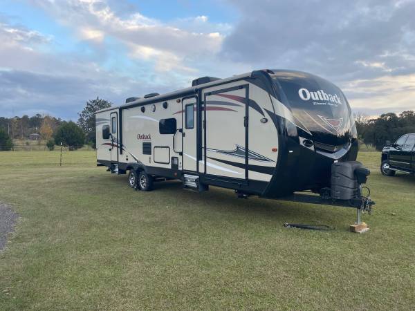 Keystone outback diamond camper 30ft slides toy hauler $29,900 | RV ...