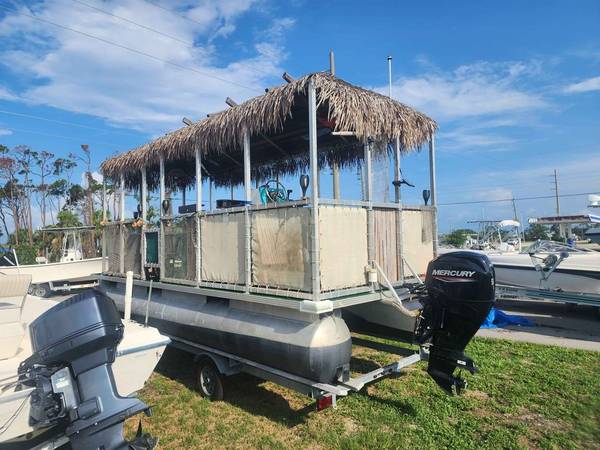 2000 22 Crest Tiki Pontoon Boat $21,900 | Boats For Sale | Tampa, FL ...
