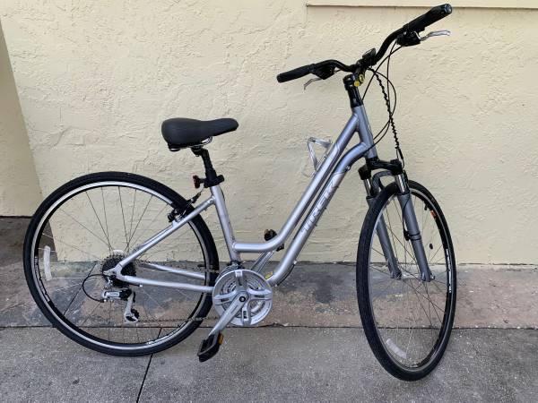 Trek 7300 womens hybrid $350 | Bikes For Sale | Tampa, FL | Shoppok