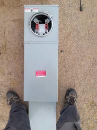 Milbank 320 meter pedestal with 200 and 100 amp disconnects $500 ...