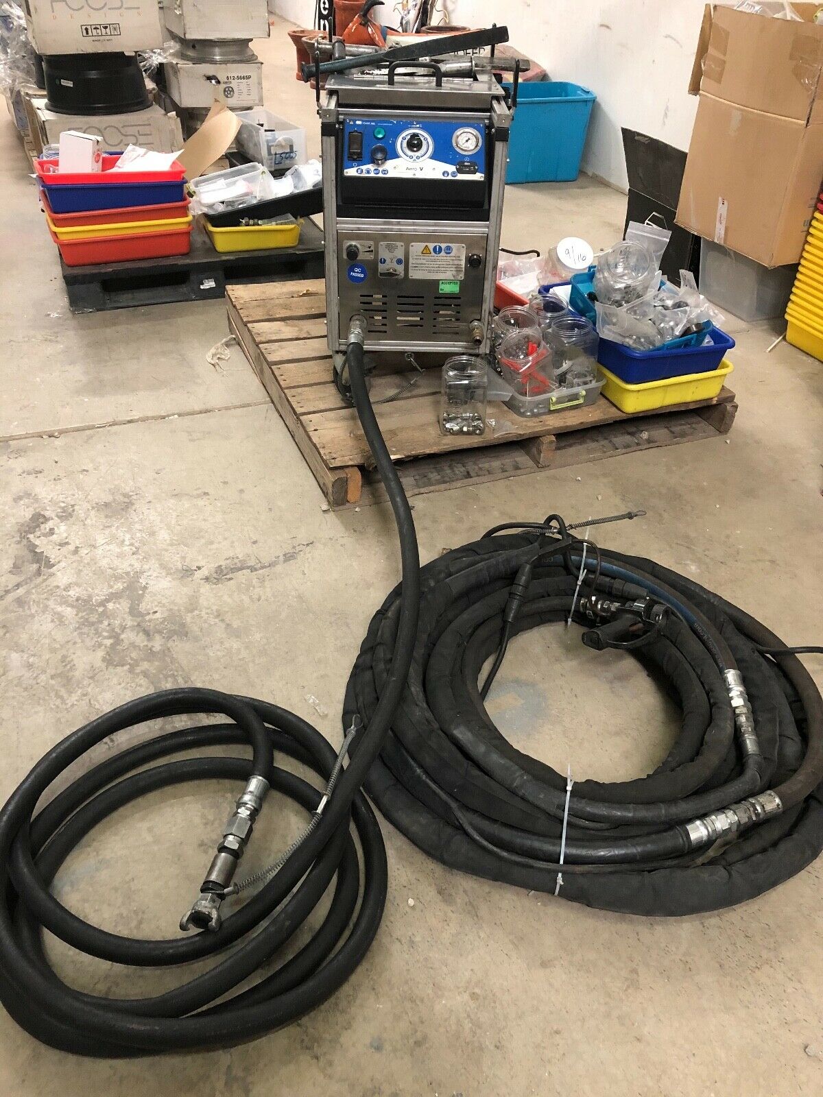 Cold Jet Aero V Series Dry Ice Blasting Machine with Spray Nozzles and ...