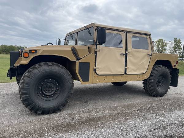 2008 AM General Humvee CUSTOM w/SUPER SWAMPER TIRES! $48,800 | Cars ...
