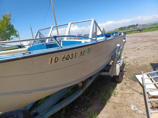 17 ft fishing boat $3,750 | Boats For Sale | Twin Falls, ID | Shoppok