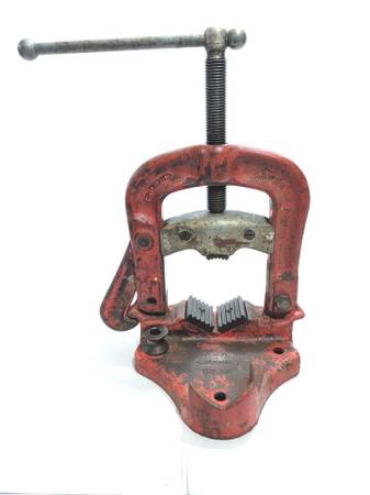 RIDGID No. 26 Bench Yoke Pipe Vise 1/8-5 Plumbing Tool Pipe Clamp Ho ...