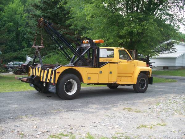 WRECKER F600 Holmes 600 Century3 undereach - $1 | Cars & Trucks For ...