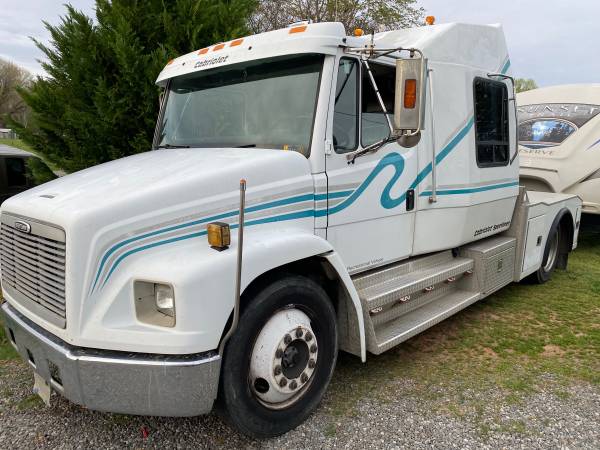 1997 freightliner toter truck, 3126 cat engine, - $13500 | Cars ...