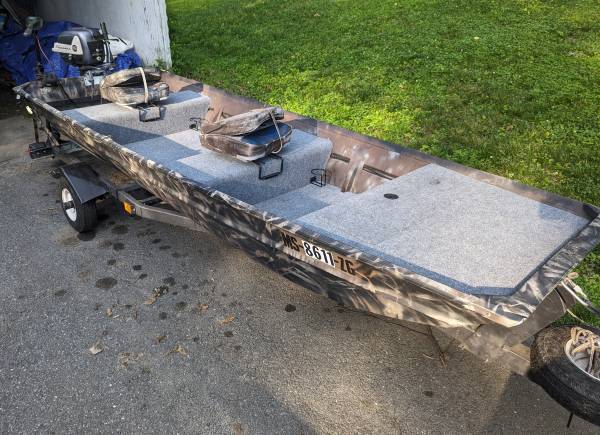 1993 Gamefisher 12ft aluminum jon boat $2,200 | Boats For Sale ...
