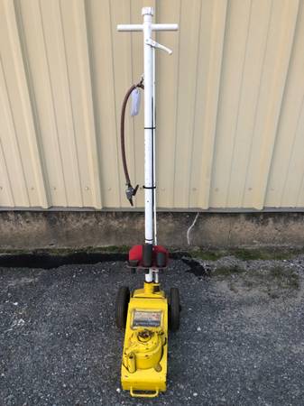 Nesco 22-ton air hydraulic truck/trailer jack $450 | Tools For Sale ...